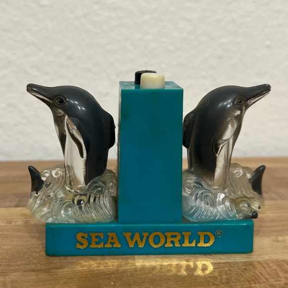 Vintage | Kitchen | Vintage Sea World Dolphin Salt Pepper Shaker ...